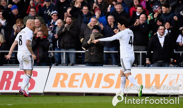 ESPN, EPL 26R 베스트11 발표...기성용, 제외에도 ‘극찬’