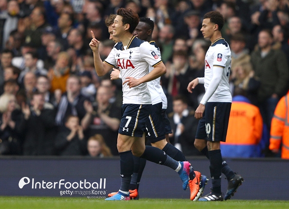 [FA컵 리뷰] ‘손흥민 3G 1AS’ 토트넘, 밀월에 6-0 대승...준결승 진출!