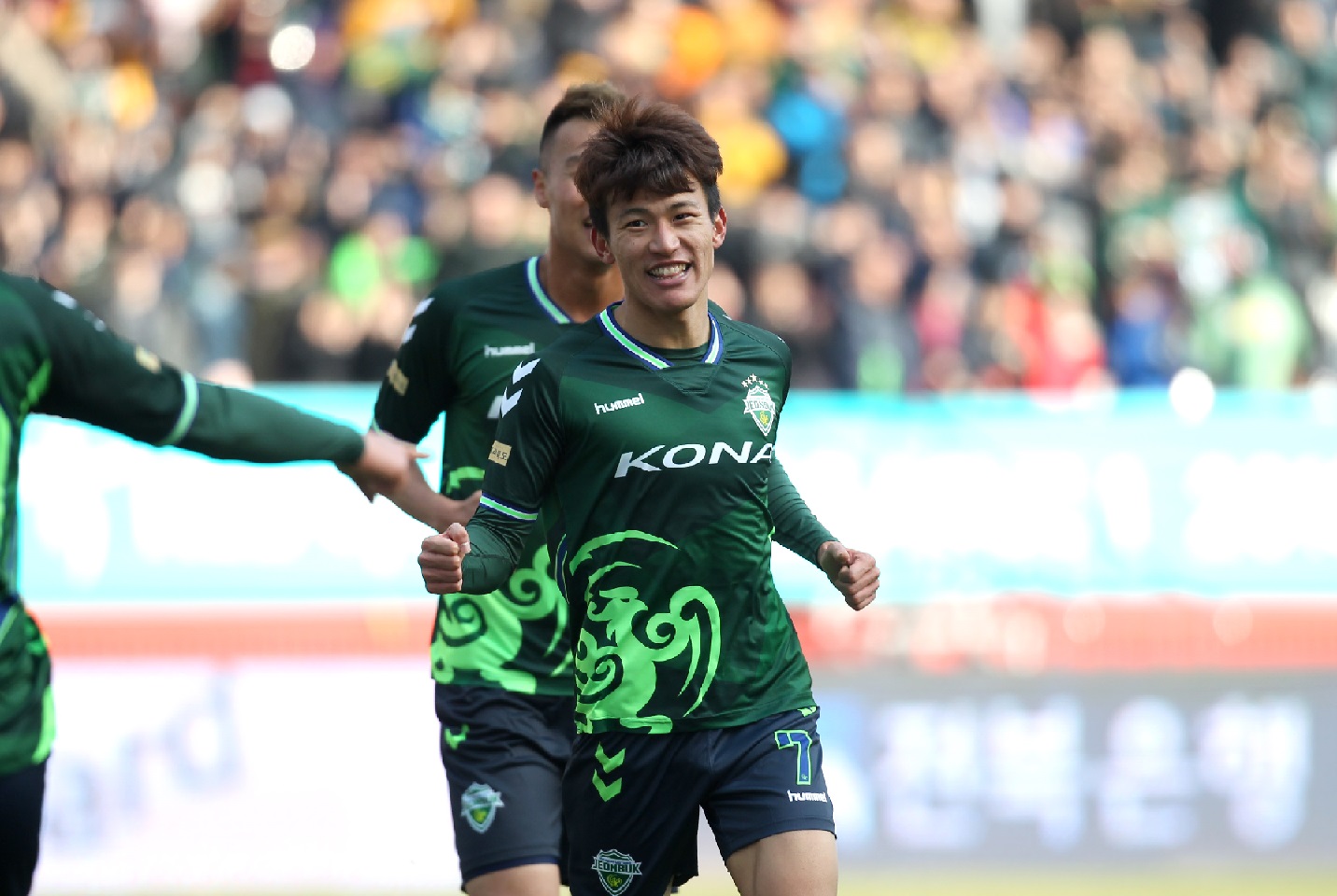 ‘1골 3도움’ 한교원, K리그1 28R MVP 선정...K리그2는 박주원