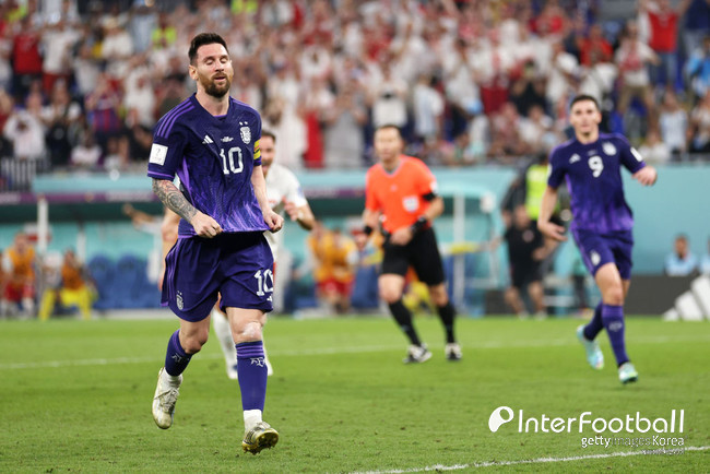 [아르헨 폴란드] ‘메시 PK 실축’ 아르헨티나, 폴란드와 0-0 무 (전반 종료)