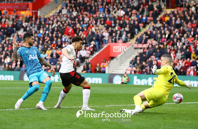 [EPL 리뷰] ‘손흥민 50호 AS 적립' 토트넘, 사우샘프턴과 3-3 무승부...'3위 도약 실패'