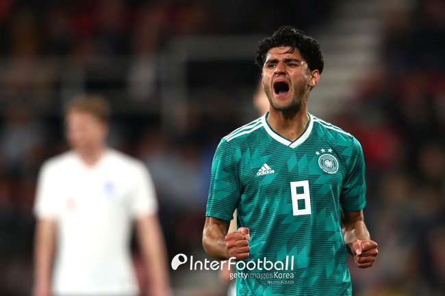 [오피셜] 맥 알리스터-카이세도 공백 없도록...브라이튼, 밀너 이어 'BVB MF' 다후드 영입