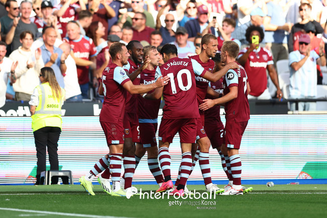 [EPL 리뷰] '1명 퇴장' 웨스트햄, '엔조 PK 실축+카이세도 PK 허용' 첼시에 3-1 승...워드 프라우스 2AS