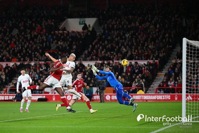 [PL-STAR] 측면에 둬도, 중앙에 배치해도 '왜 다 잘하는데!'...토트넘 복덩이, 1G 1AS로 승리 견인