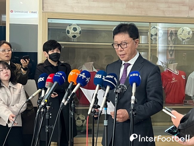 [IN PRESS] "국내 4명·해외 7명 후보군, 최대한 5월 초중순까지 선임" KFA, 감독 선임 작업 착수(전문)