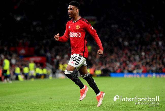 안토니보다 나은데? 맨유에 등장한 '02년생 WF', 입단 4년 만에 리그 데뷔골→뉴캐슬전 1G 1AS