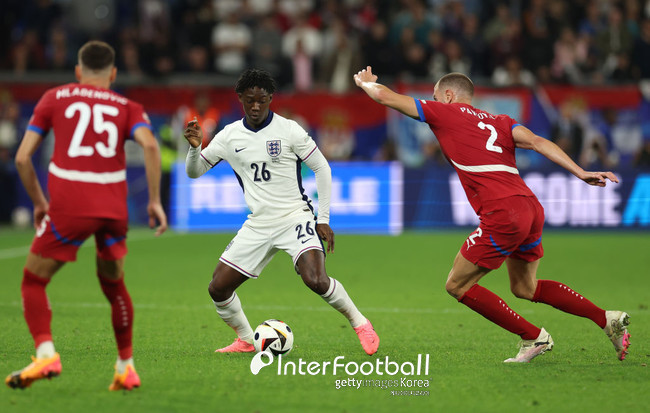 ‘이런 이야기할 자격이 있나’ 텐 하흐의 비판…“잉글랜드 너무 소극적이야, 그게 감독의 비전”