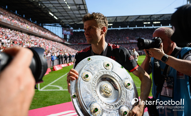 원클럽맨이 떠날 수도 있다…“선수는 현역 생활, 구단은 다른 역할 맡길 원해”