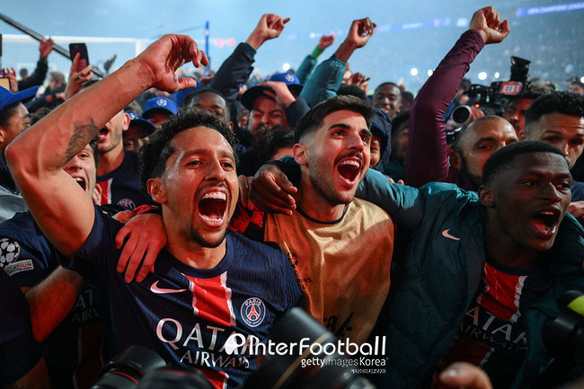 [UCL POINT] PSG의 손흥민, 다 떠나도 12년 동안 남아 끝내 우승..."파리지앵들 즐겨요"