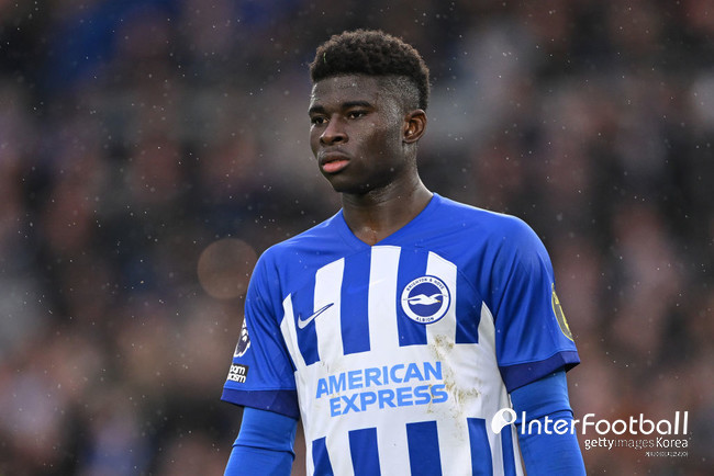 “매우, 매우 자신 있어”... ‘맨유 타깃’ 발레바 잔류 ‘200%’ 확신한 브라이튼 감독