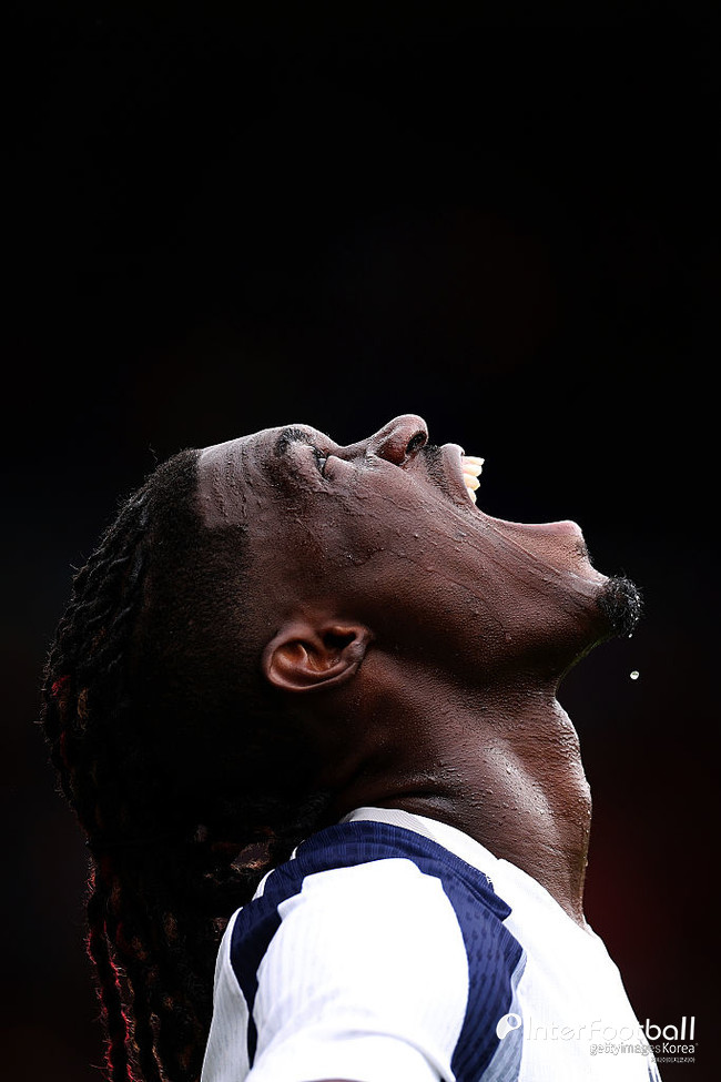 손흥민 떠나니 울고, 매번 지각하고...'두 얼굴의 토트넘 문제아', BBC 선정 방출 베스트 11 선정