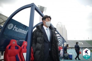 [K리그1 POINT] 공격 터지니 수비 무너지고...시름 깊어지는 수원FC