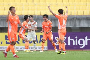 '강원 파이널A' 이끈 김영빈, 33R MVP 선정...K리그2는 닐손주니어