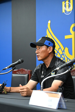 [ACL PO 인터뷰] 조성환 인천 감독, 아챔 각오 “무한 책임 느낀다…100% 전력 다할 것”