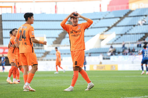 [공식발표] 제주 4연패 끊어낸 김건웅, K리그1 34R MVP...K리그2는 김천 최병찬