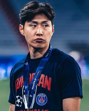 프리미어리그 뛰는 이강인 못 본다! LEE 앞길 막는 PSG..."떠나보낼 생각 없어"
